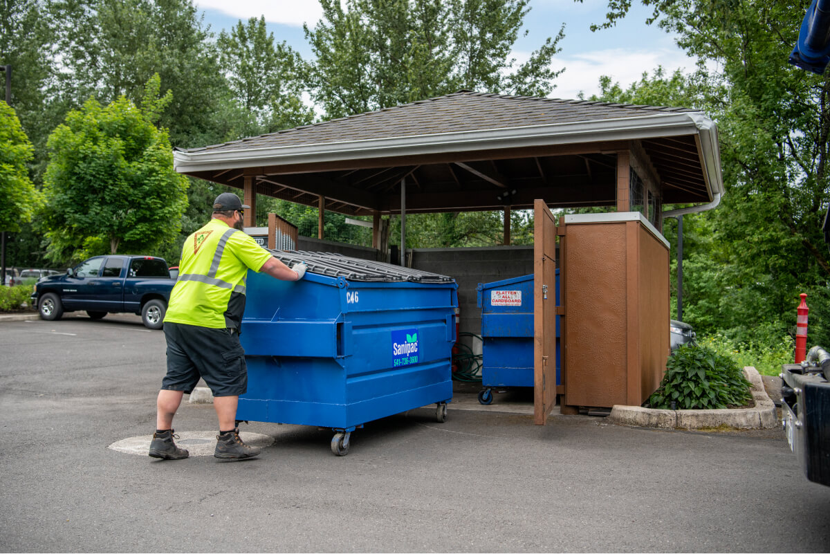 Commercial waste disposal store